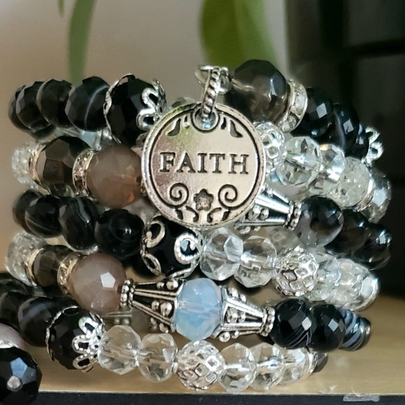 Jewelry | Handcrafted Glass Beaded Memory Wire Wrap Bracelet | Poshmark